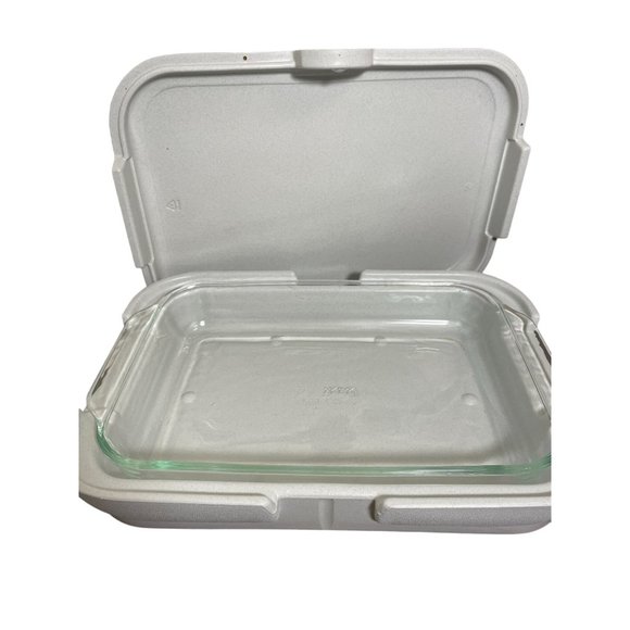 aladdin | Kitchen | Vintage Aladdin Tempreserve 9x3 Casserole Dish ...